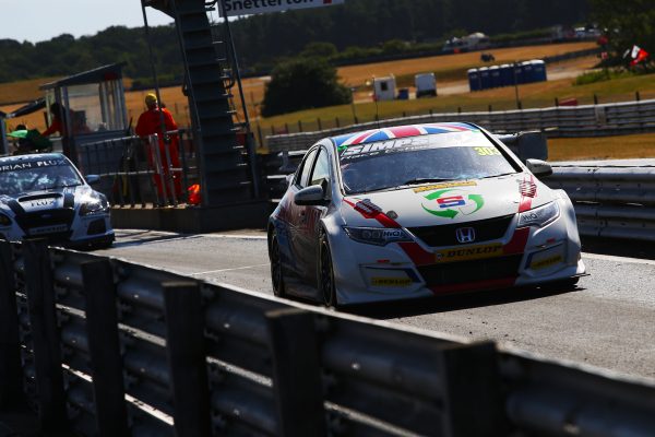 Simpson Gets #BTCC60 Weekend Off To A Flier • BTCC