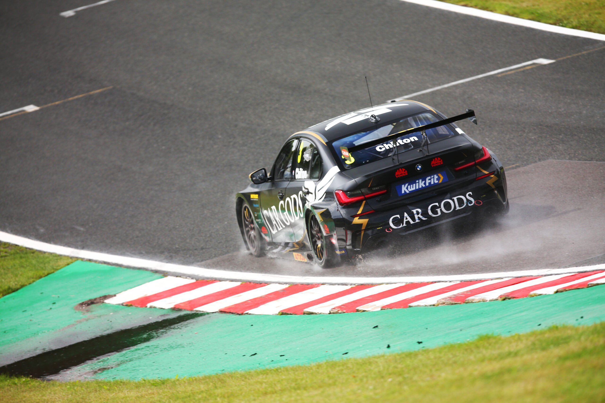 DRIVER SPOTLIGHT: TOM CHILTON • BTCC