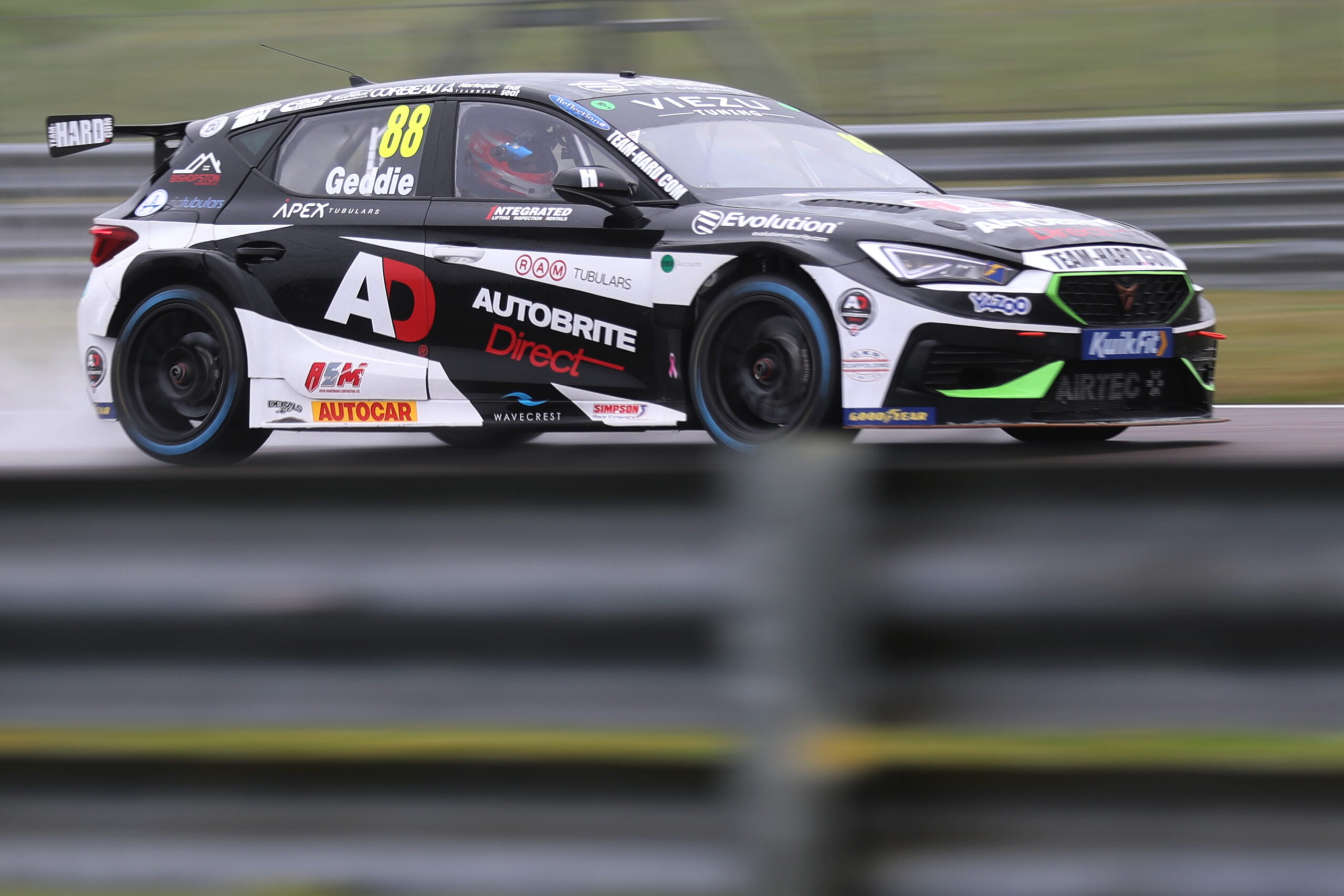 DRIVER SPOTLIGHT: GLYNN GEDDIE • BTCC