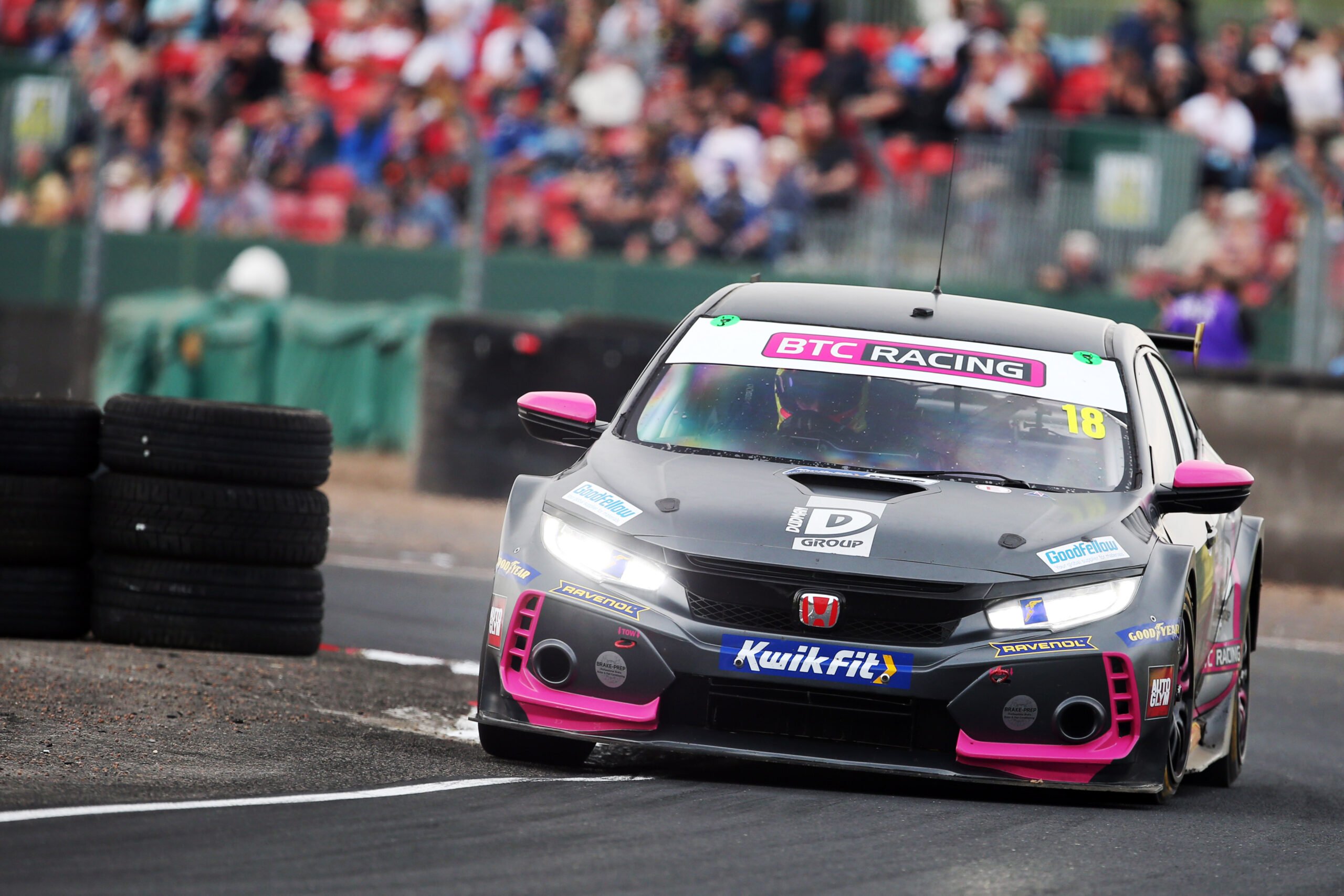 DRIVER SPOTLIGHT: SENNA PROCTOR • BTCC
