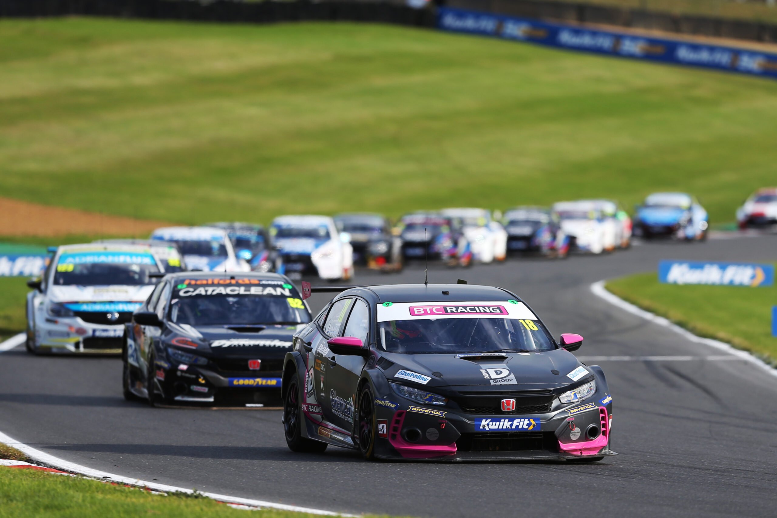 DRIVER SPOTLIGHT: SENNA PROCTOR • BTCC