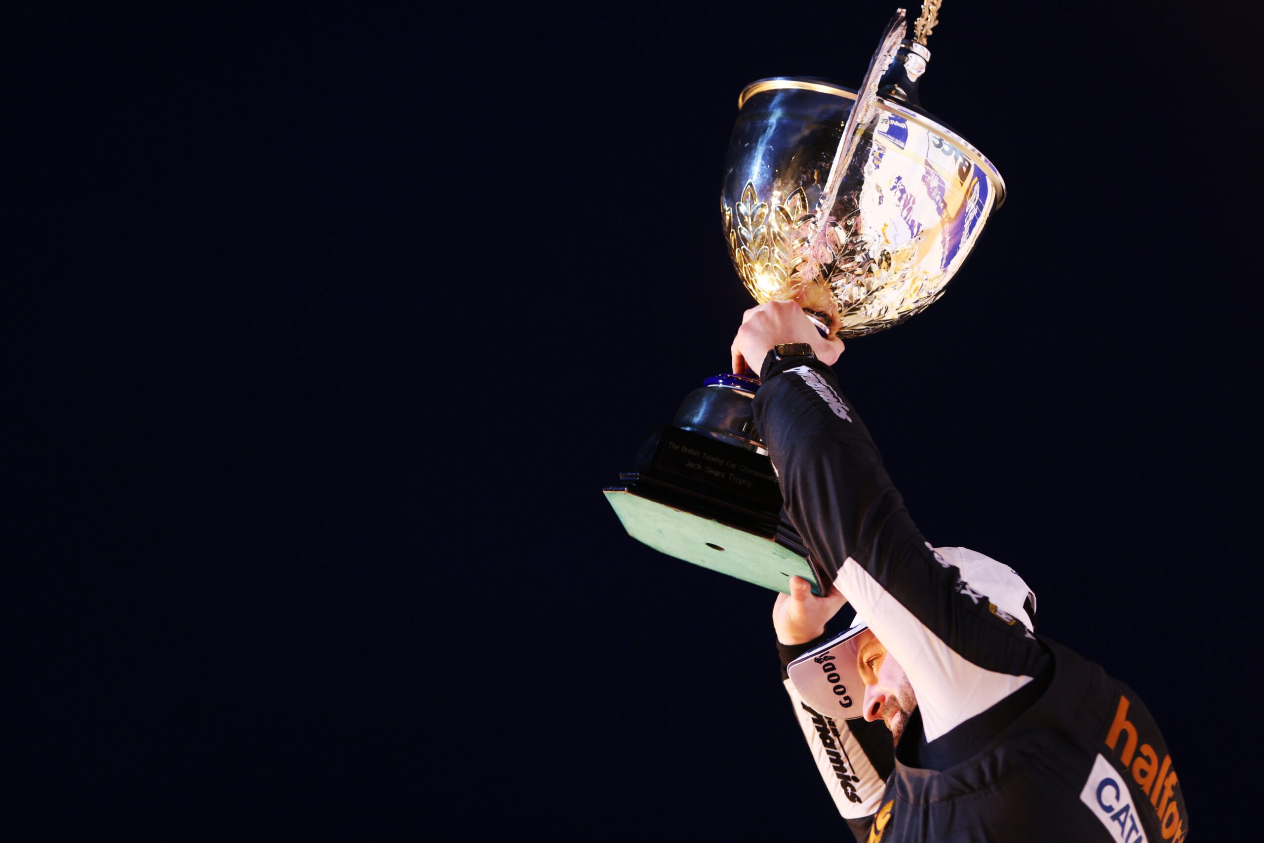 DRIVER SPOTLIGHT: DAN ROWBOTTOM • BTCC