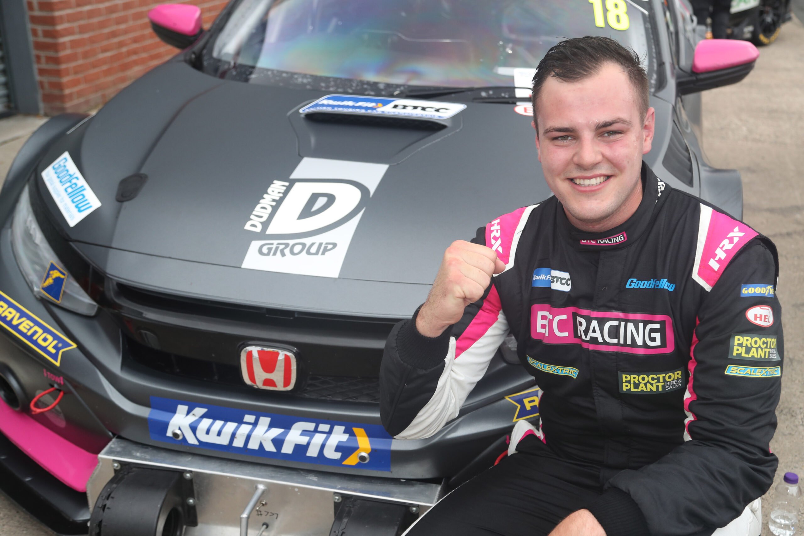 DRIVER SPOTLIGHT: SENNA PROCTOR • BTCC