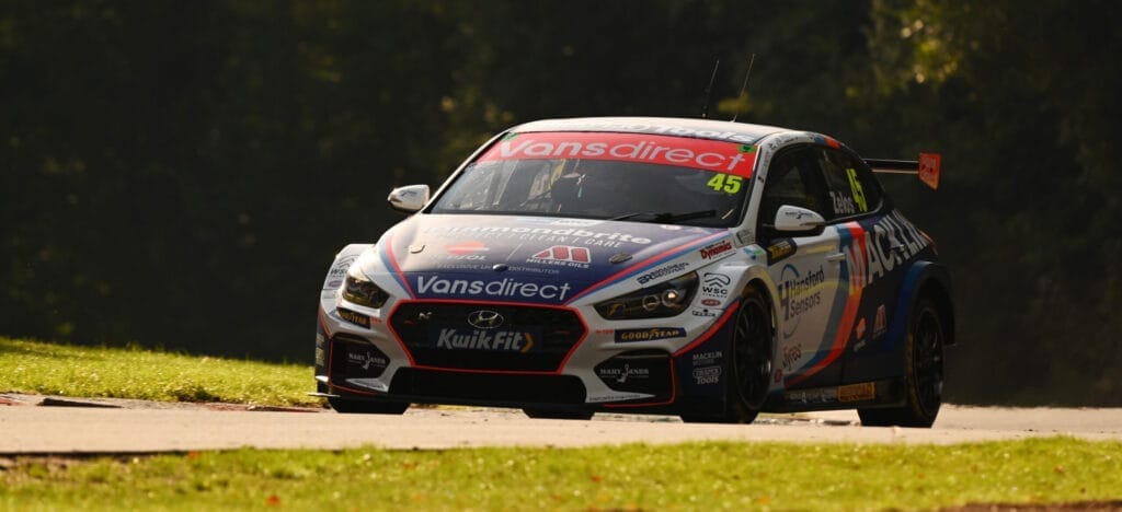 Zelos ‘feeling Very Positive’ About 2025 BTCC Chances • BTCC