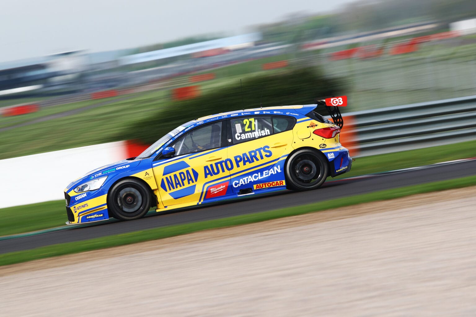 Cook Claims Top Spot In Final Pre-season Test • BTCC