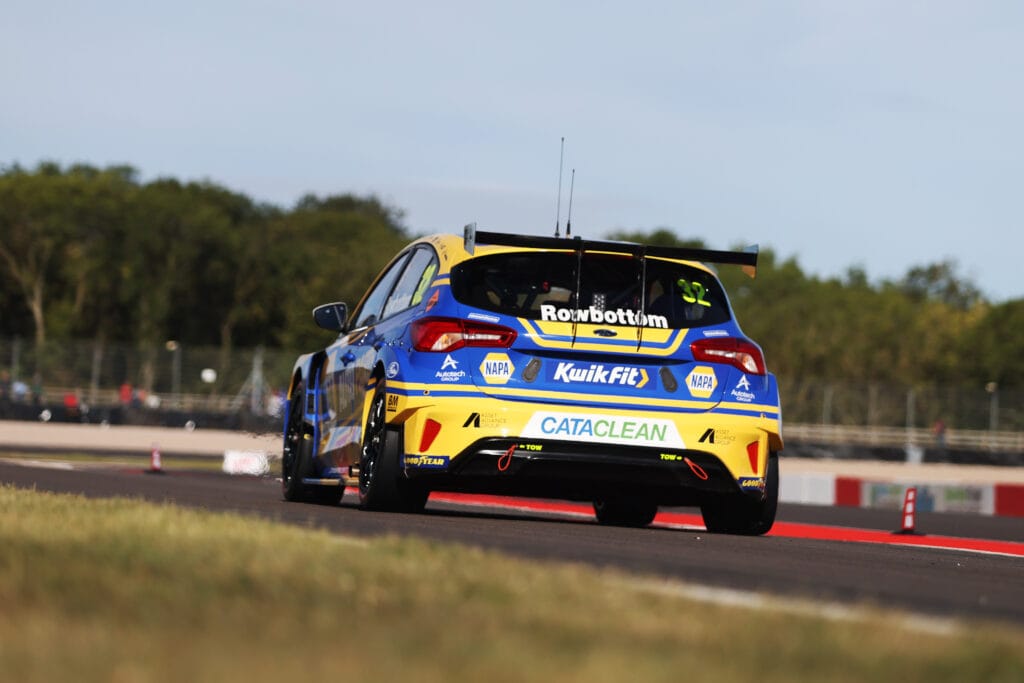 Rowbottom Leads The Way In FP1 • BTCC