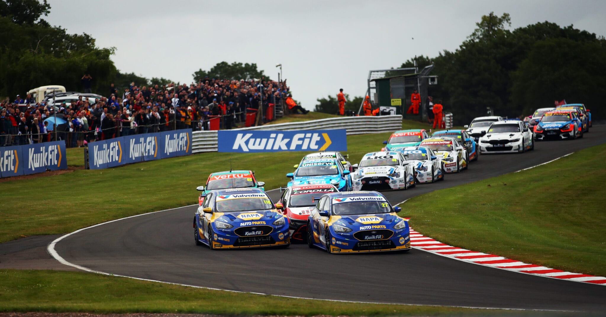 Share Of The Spoils At Oulton Park • BTCC